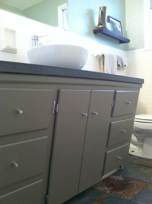 Things I Love About This House – Sloped Vanity | myMCMlife.com